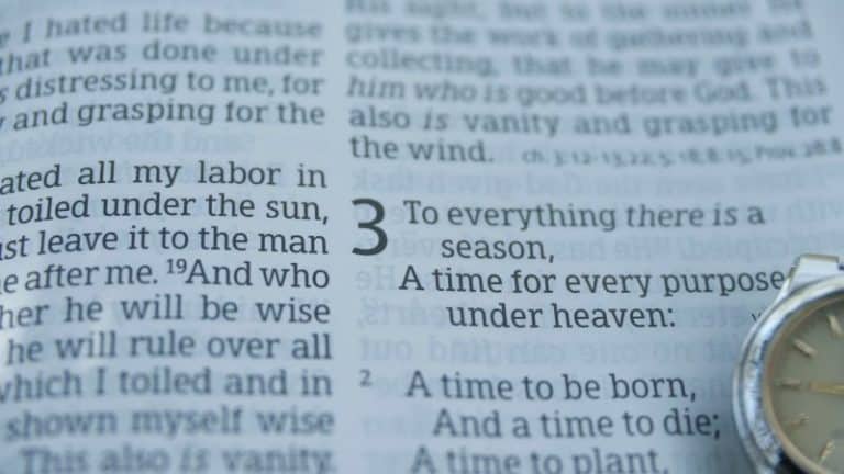 Encouraging Bible Verses For Seniors: 70 Great Ones - LivingPraying.com