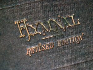 Popular Hymns For Quiet Time with God: 15 Encouraging Picks ...